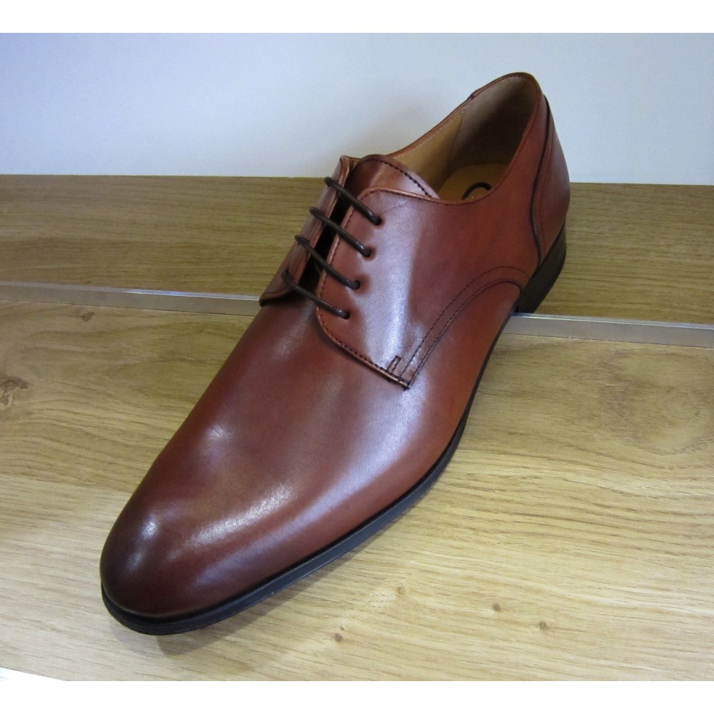Derby Alexander Bennett réf 1330 marron, un modèle tout cuir alliant ...